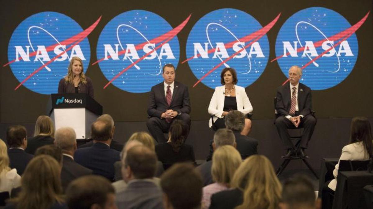 Microsoft joins hand with NASA to get kids interested in space - India ...