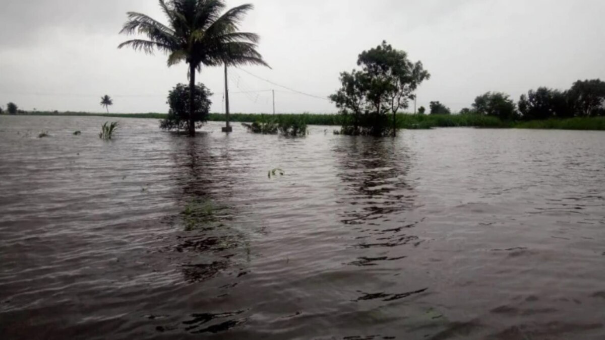 30 Killed In Maharashtra Floods 2 Lakh Evacuated