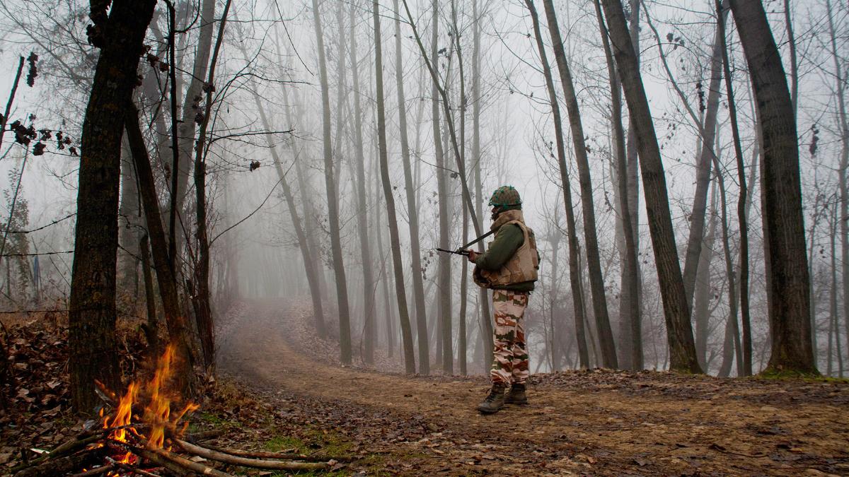 Security forces start procurement drive for winter clothing in Kashmir ...