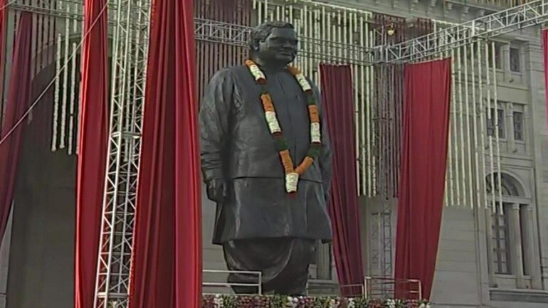 PM Modi unveils statue of Atal Bihari Vajpayee in Lucknow on his birth ...