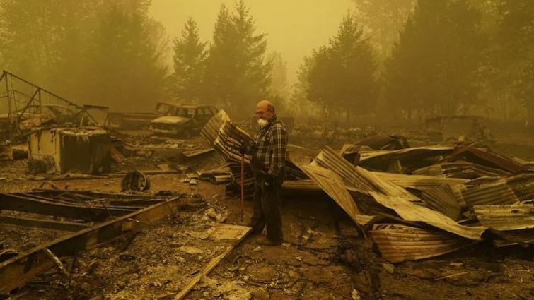 Smoke from US fires reaches Europe, satellite data shows