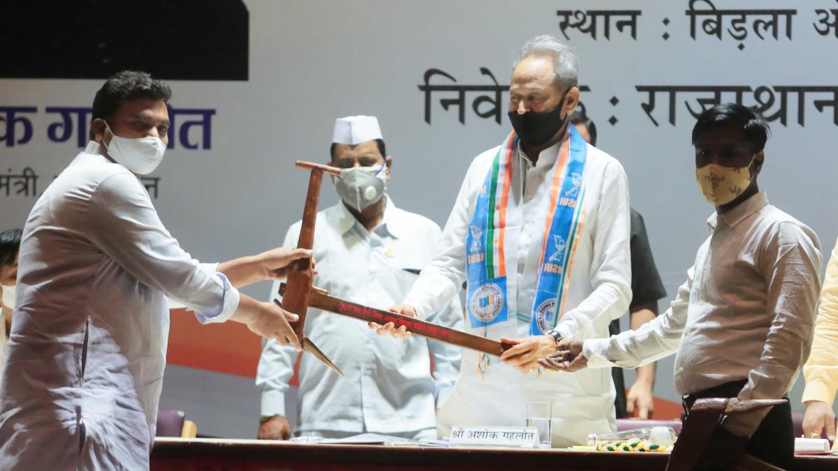 Gehlot shows his hold in urban body polls