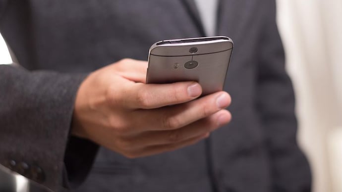 How To Change Mobile Number Through Internet Banking In SBI Check Here India Today how-to-change-mobile-number-through-internet-banking-in-sbi-check-here-india-today