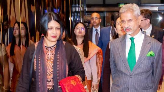 EAM Jaishankar arrives in New Zealand; meets Indian-origin minister ...