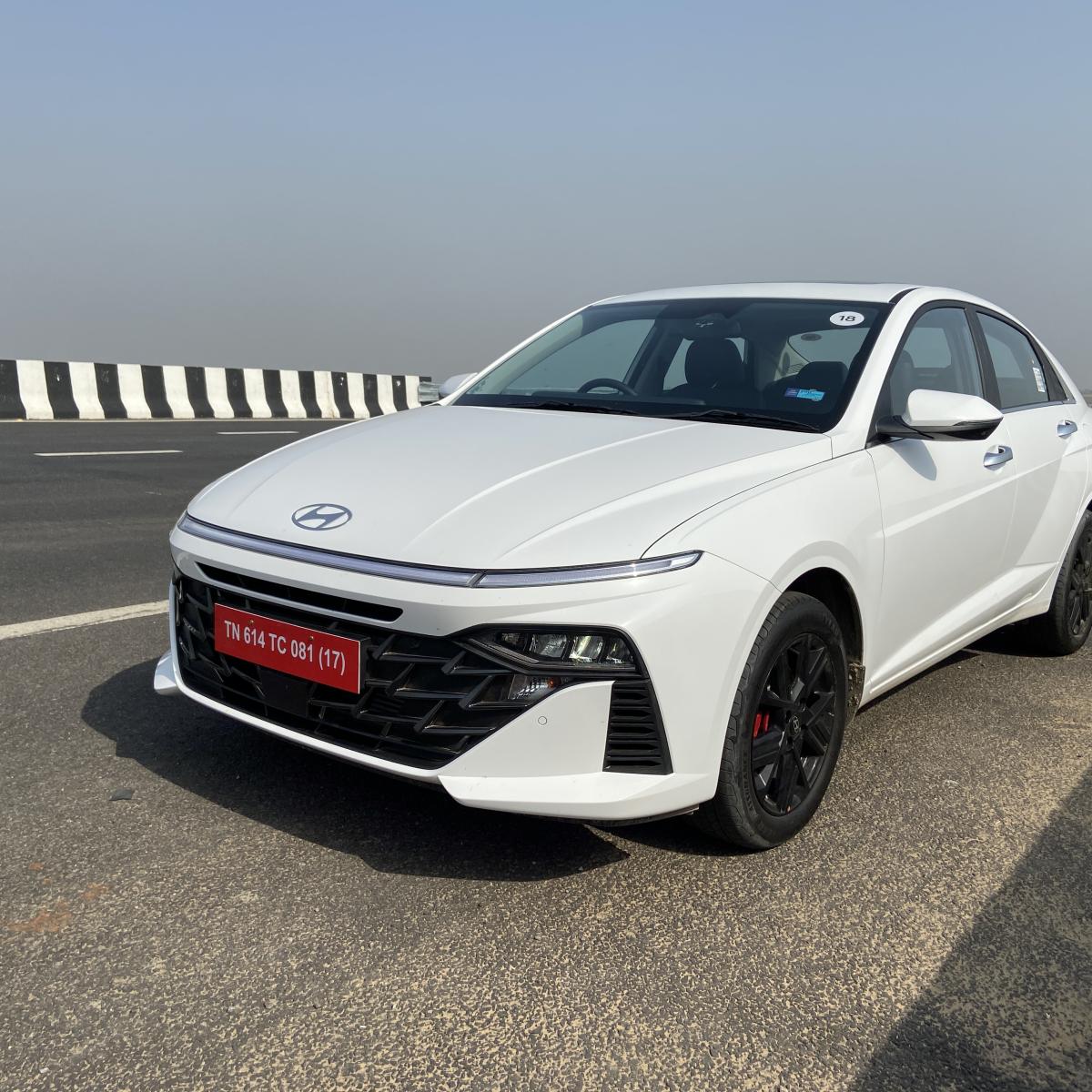 Hyundai Verna White 2022
