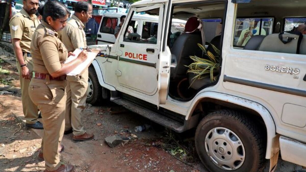 Kochi Traffic police inducts electric motorcycles into its fleet ...