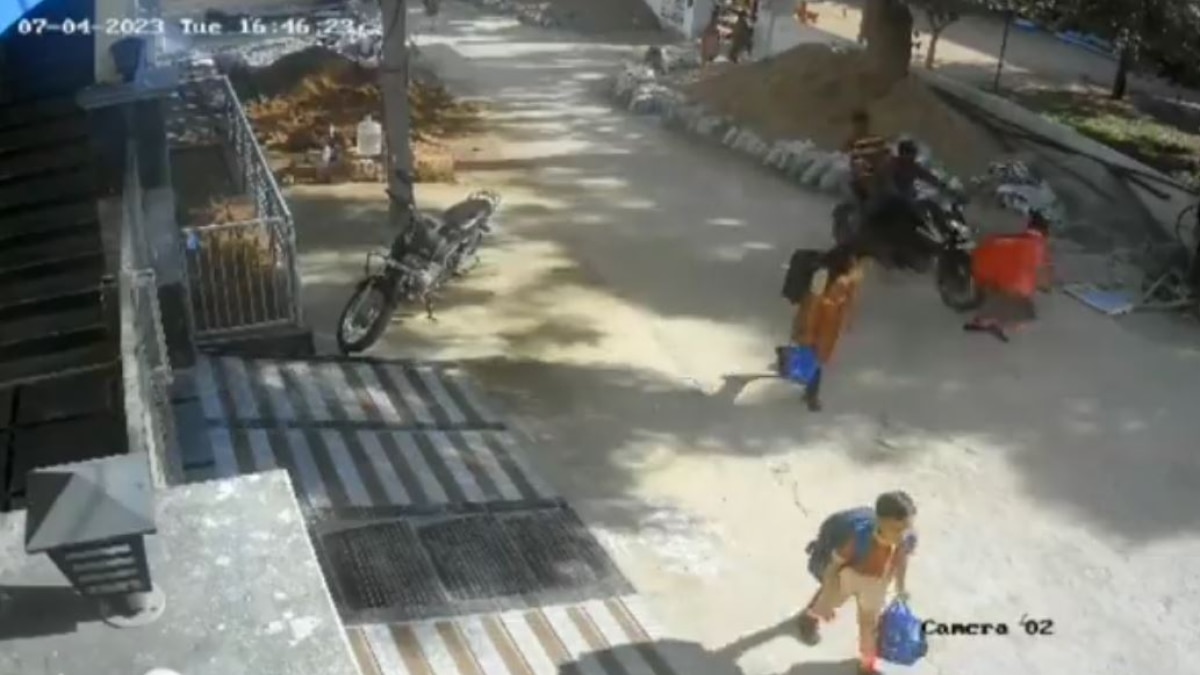 Caught on CCTV | Speeding bike crushes schoolkid in Telangana’s Ranga Reddy - India Today