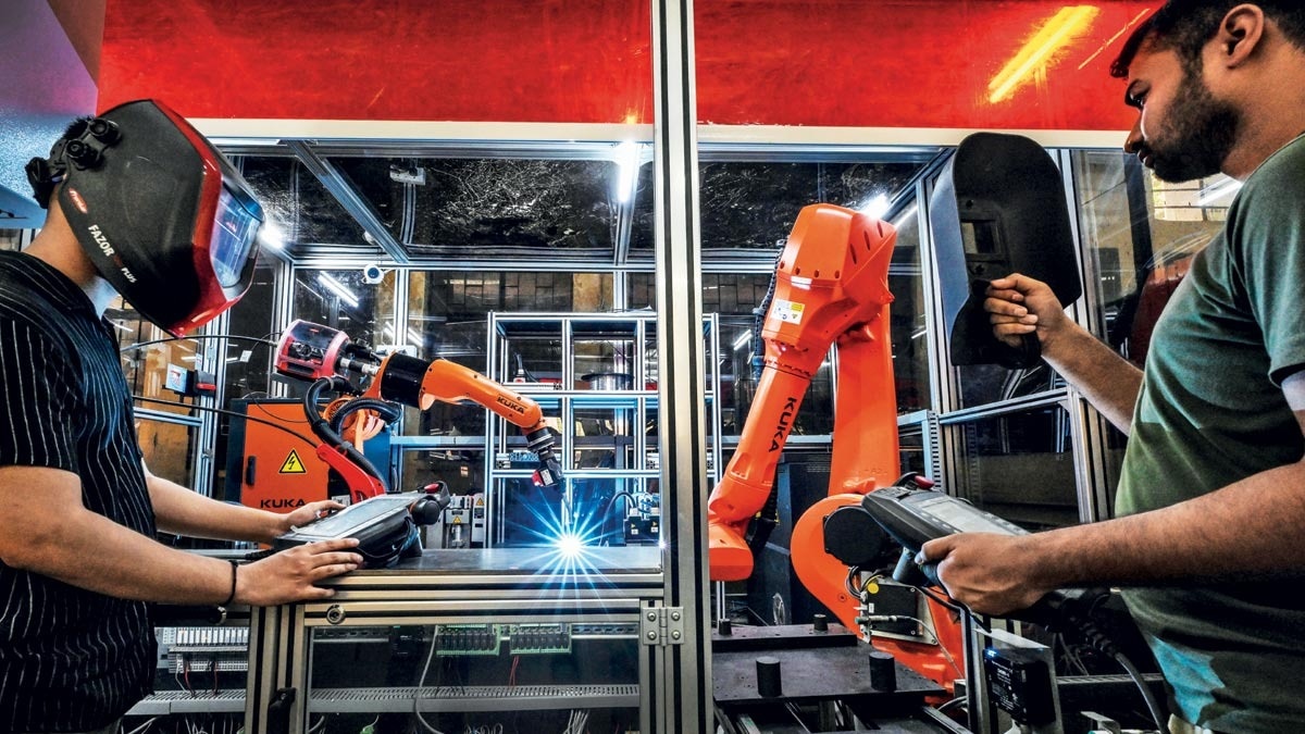 Shelly Anand - Journalist Profile - Intelligent Relations