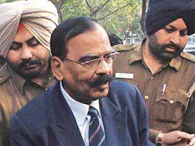 Court defers Rathore's bail hearing - India Today