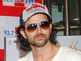 Hrithik turns singer for Kites - India Today