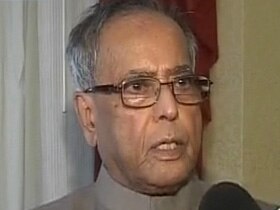 Pranab writes to PM, defends 2G note - India Today