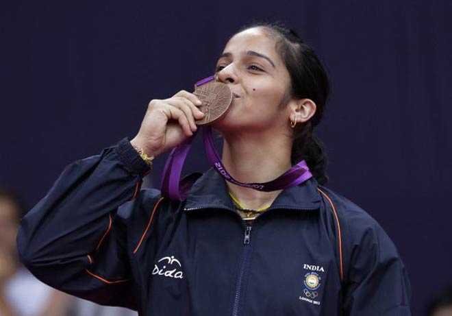 Saina returns home to grand welcome - India Today