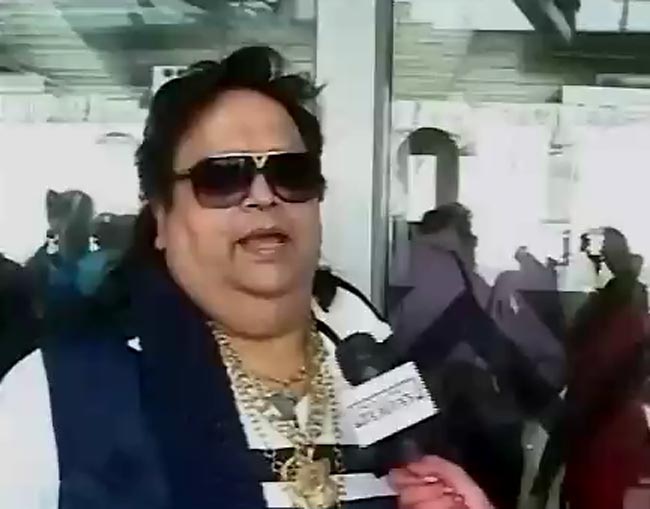 Bappi Lahiri singing his way into voters' hearts - India Today