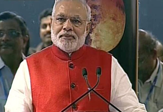 Modi congratulates scientists on successful Mars mission - India Today