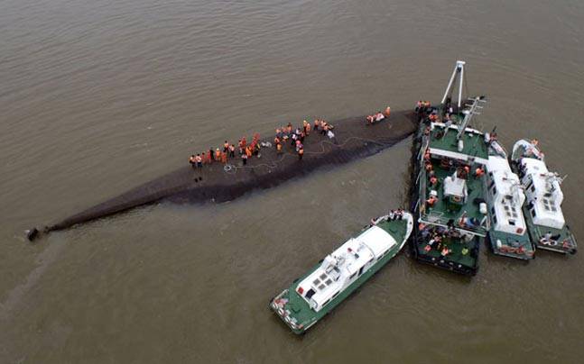 Coast Guard rescues distress ship near Goa - India Today