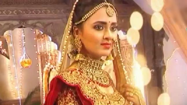 Rishta Likhenge Hum Naya: Diya is all decked up for her wedding; Ratan ...