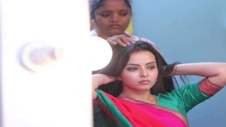 Sarvagunn Sampanna: Here's how Shrenu Parikh gets into her killer bahu ...