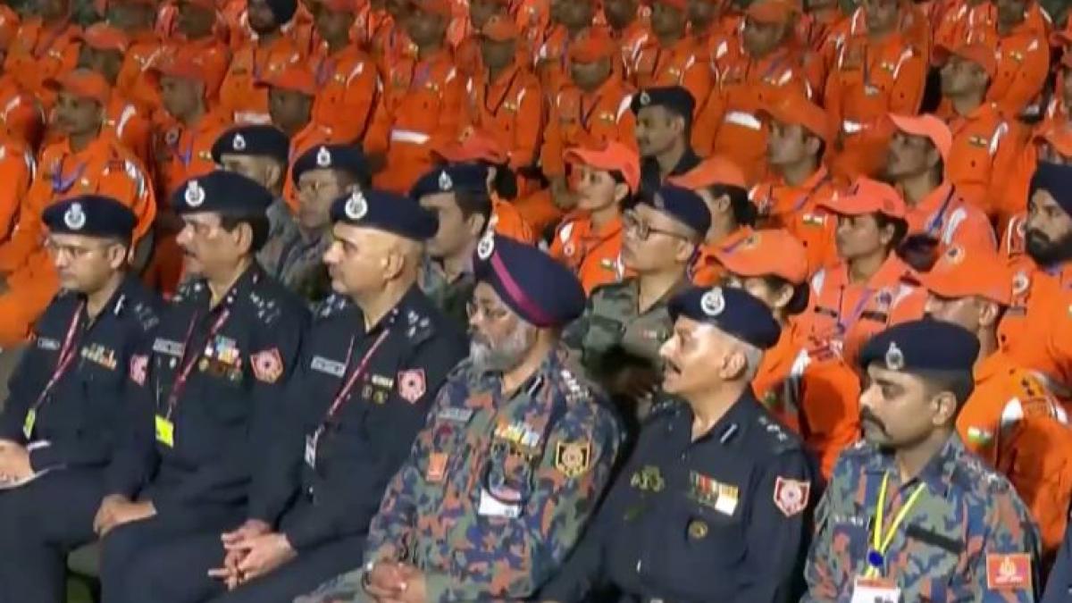 PM Modi interacts with rescue teams involved in 'Operation Dost' in ...