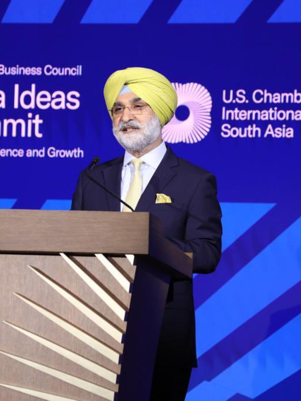 Robert Vadra in trouble over Gurugram Land case - India Today