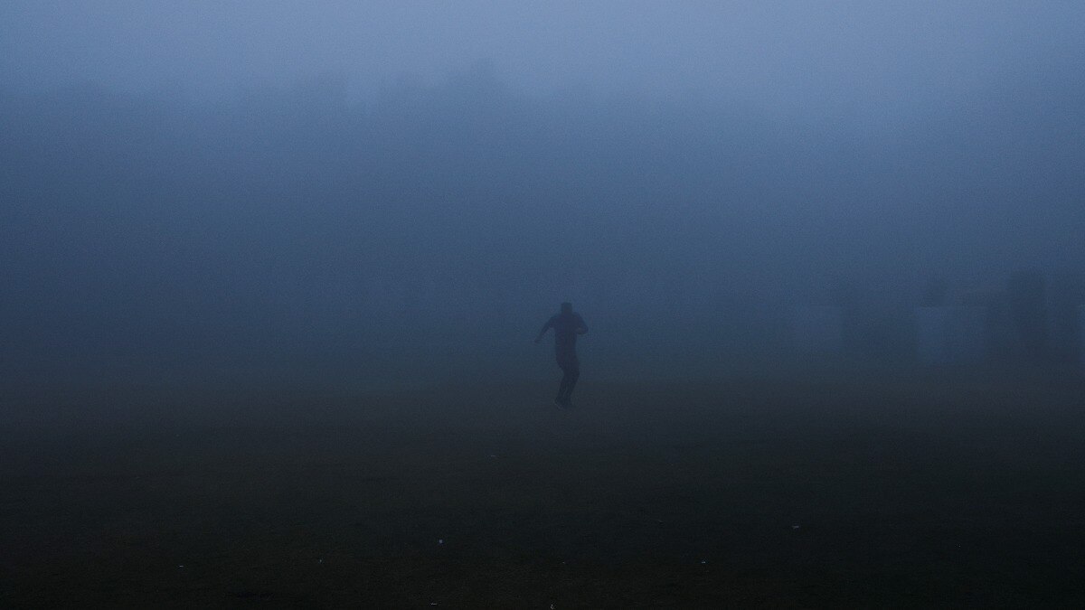 Delhi NCR woke up to a white morning amidst thick fog with zero ...