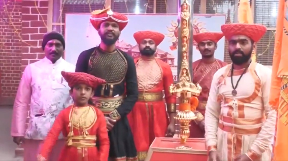 In Ayodhya, 7-foot sword offered to Ram Lalla by devotees from ...