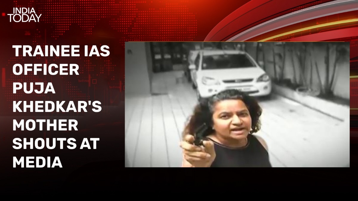 Trainee Ias Officer Puja Khedkars Mother Loses Her Cool At Media India Today