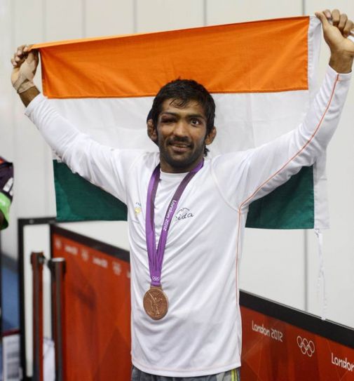 Olympics: Wrestler Yogeshwar Dutt celebrates his win | IndiaToday