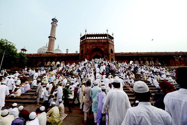 Eid celebrated across India with religious fervour | IndiaToday