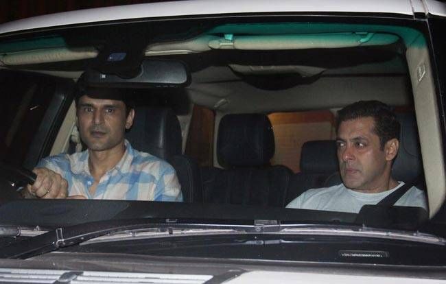 Celeb Spotting: Salman Khan at Chunky Pandey's house, Ranveer Singh at ...