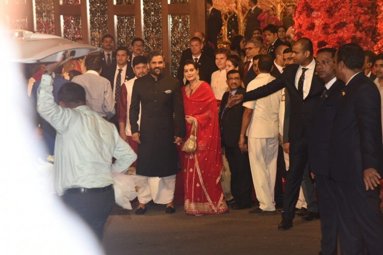 Isha Ambani wedding: Deepika-Ranveer to Saif-Kareena, starry night at ...