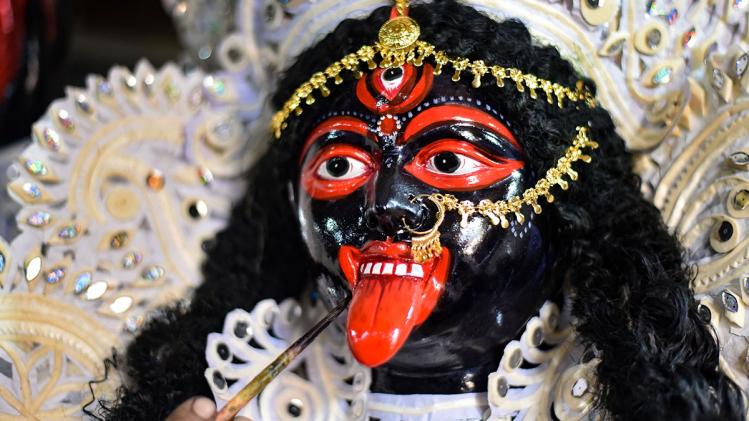 Kali Puja Mantra: প্রার্থনা থেকে পুষ্পাঞ্জলি! কালী পুজোর দিন এই ...