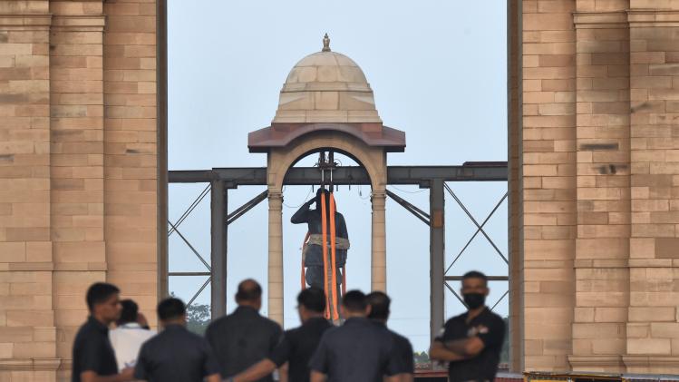 Netaji India Gate Statue: 'কর্তব্য পথে' নেতাজি মূর্তি উন্মোচনে মোদী ...