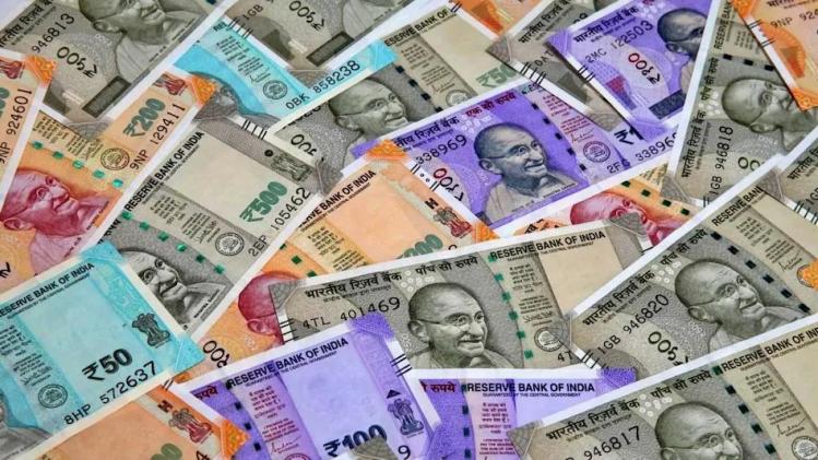 Suddenly Account Credited By 6 Crore: আচমকা যুবকের অ্যাকাউন্টে এল ৬ ...