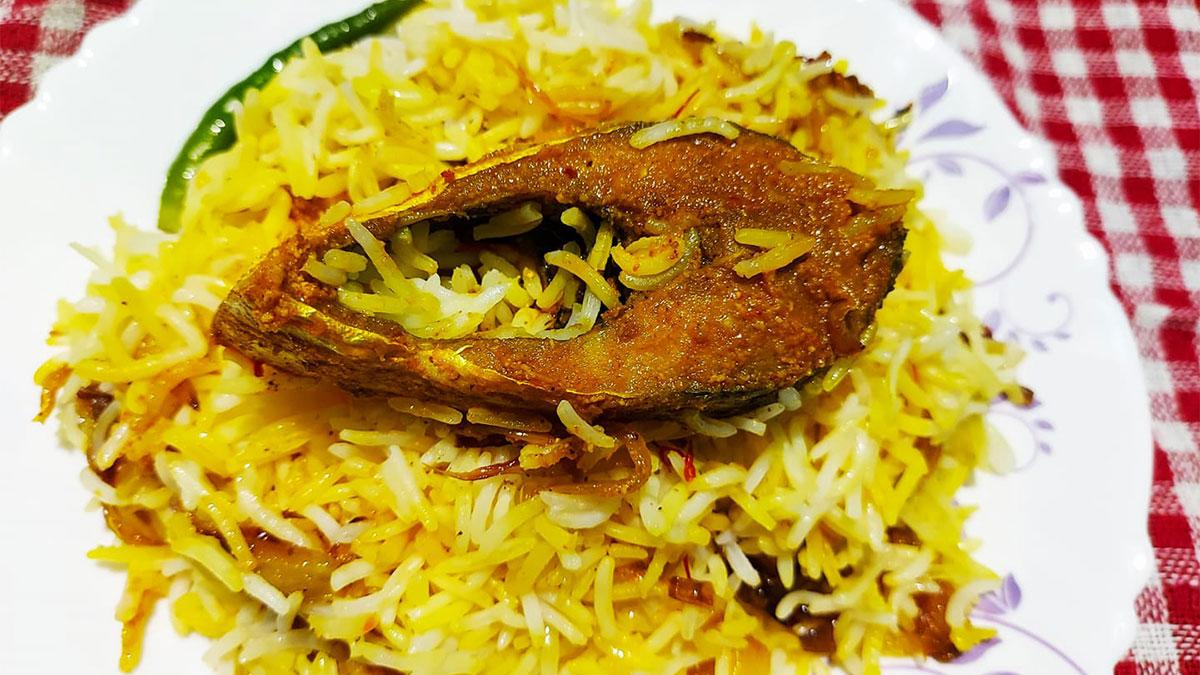 Ilish Biryani Recipe: বর্ষায় বাড়িতেই বানান সুস্বাদু ইলিশ বিরিয়ানি ...