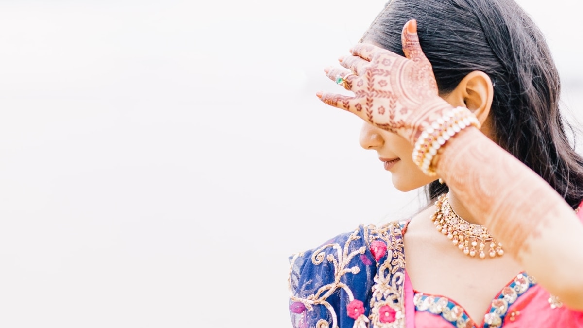 5 Ways To Remove Makeup Without Makeup Wipes