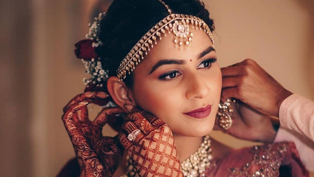 #BTExperts Makeup Artist Shraddha Bachani Shares Her Bridal Must-Haves ...