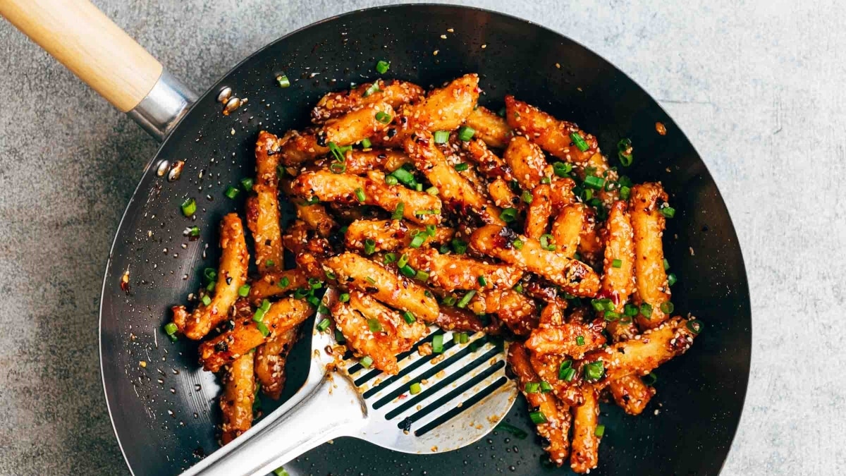 #BTExperts The Ultimate Crispy Honey Chilli Potato Recipe To Instantly ...