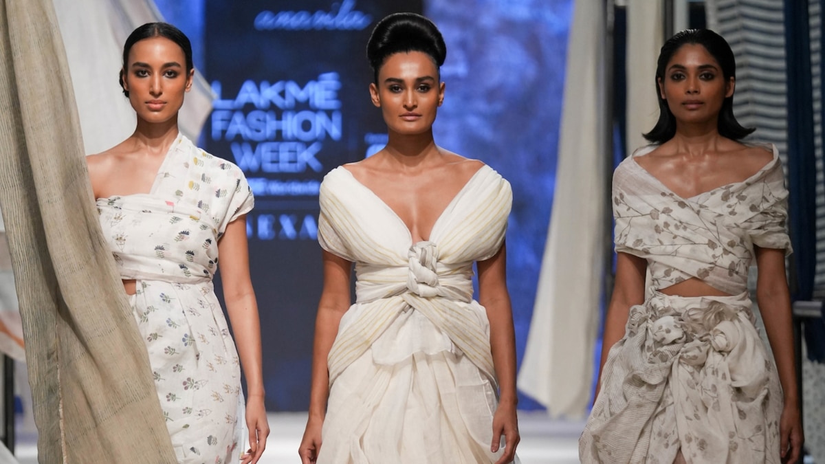 Here’s everything to look forward to at the Lakmé Fashion Week X FDCI ...