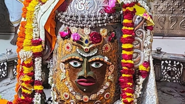 Mahakal Mandir: उज्जैन के महाकालेश्वर मंदिर की भस्म आरती से लेकर मंदिर ...