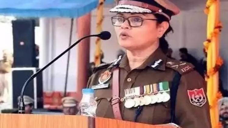 पंजाब में पहली बार महिला IPS अधिकारी की हुई नियुक्ति, शशि प्रभा ...