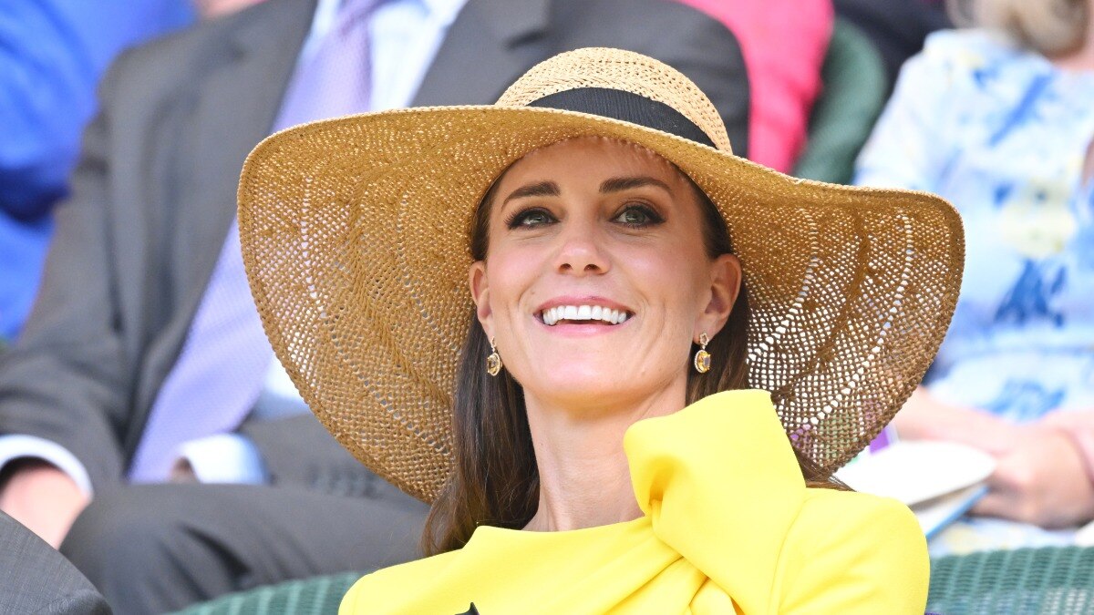 Large, oversized hats perfect for turning heads on your next beach vacay