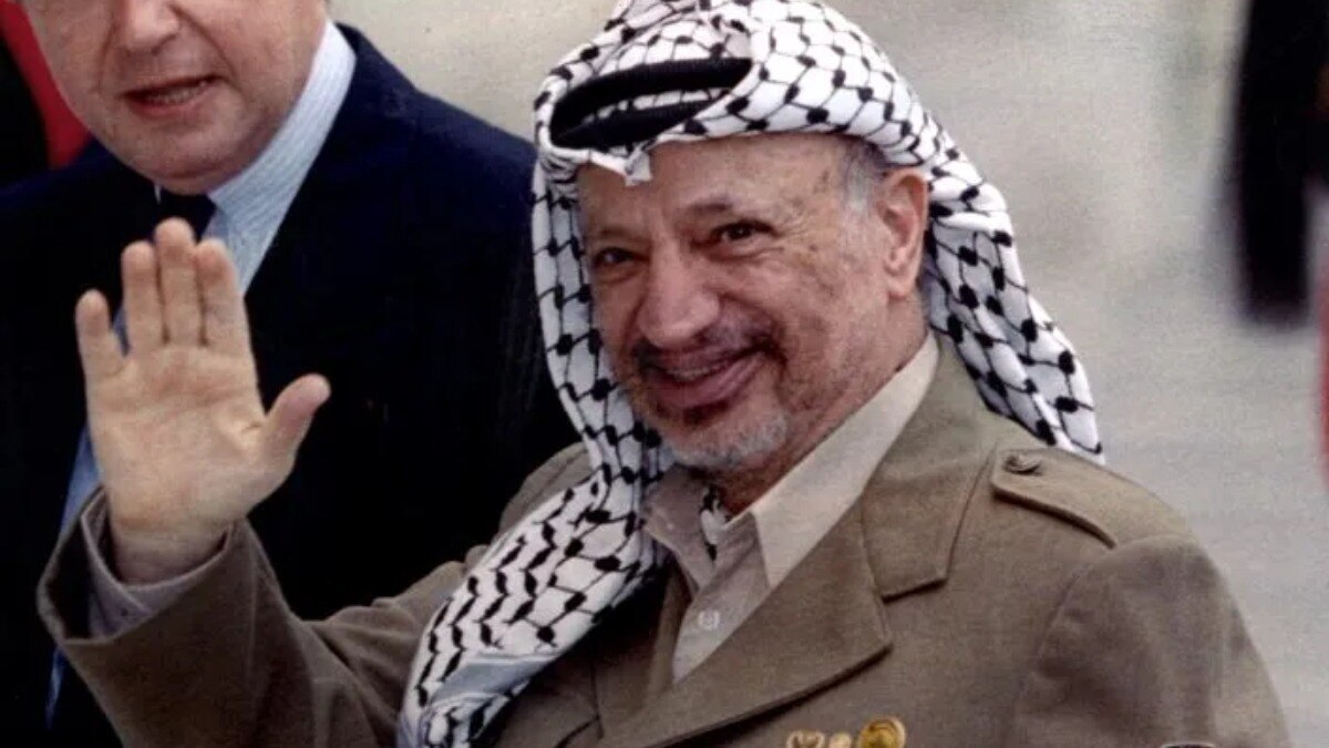 Yasser Arafat: फिलीस्तीन की आजादी के लिए पहले उठाए हथियार, फिर बने शांति दूत, मिला था नोबेल ...