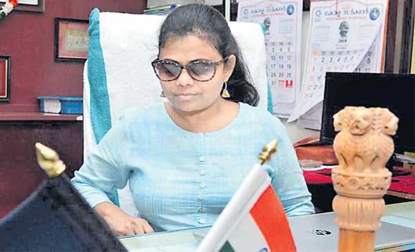 India's First Visually Impaired Woman IAS Officer Takes Charge as Sub-Collector of ...