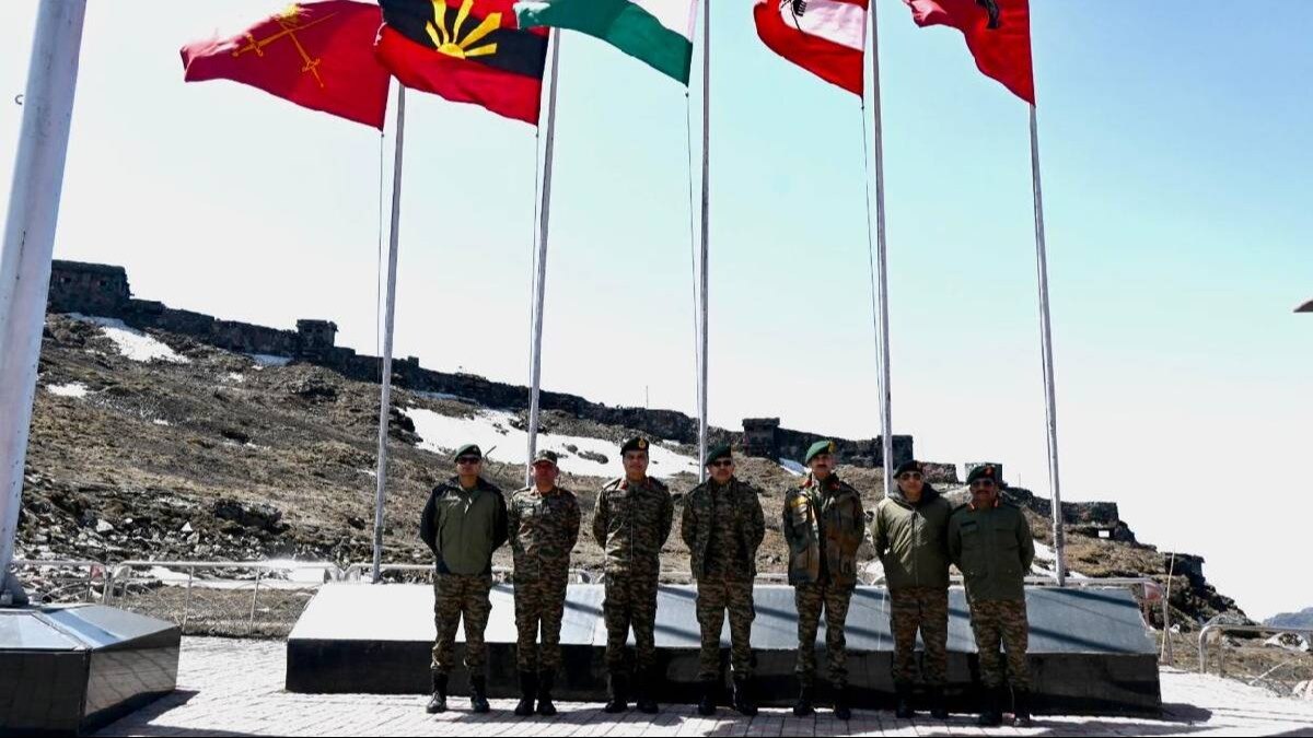 Sikkim: Eastern Army Commander surveys forward areas in state ...