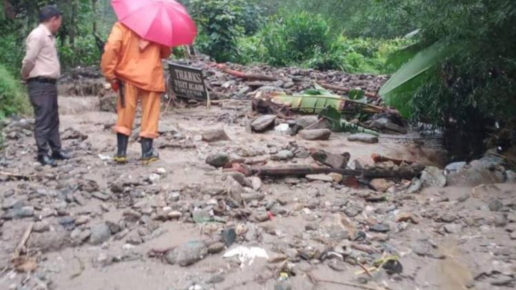 Sikkim: Landslides hit Geyzing; no human casualty reported - Sikkim