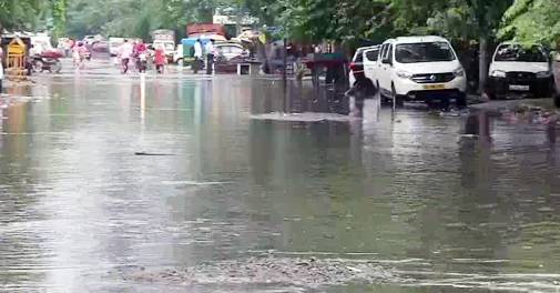 Delhi rains 2020: Heavy rains inundate NCR; severe waterlogging reported, traffic disrupted ...