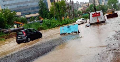 Delhi rains 2020: Heavy rains inundate NCR; severe waterlogging reported, traffic disrupted ...