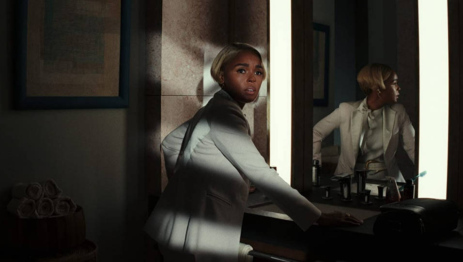 Glass Onion Review: Whodunnit? Rian Johnson's done it again.