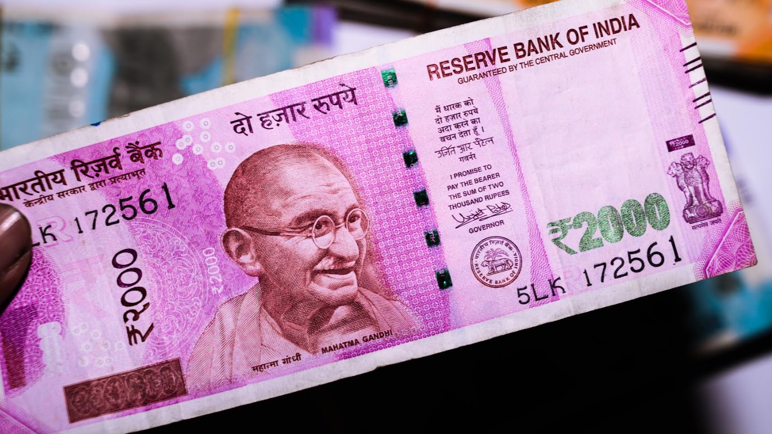 Discarding 2000 rupee notes, one way or other!