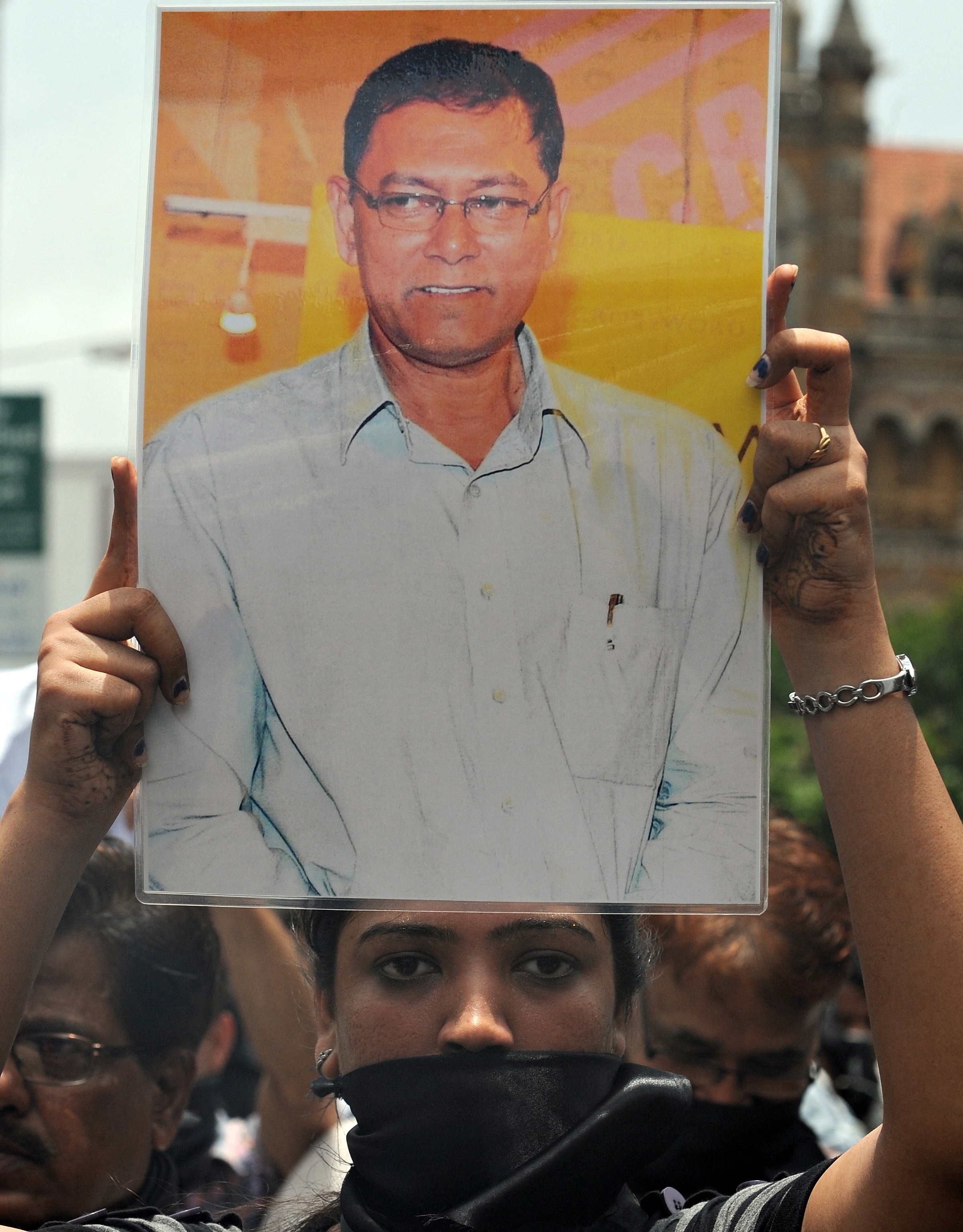 Who was Himanshu Roy, the Mumbai top cop played by Harman Baweja in ...